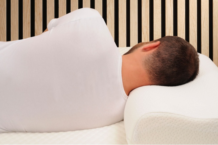 Oreiller cervical plus, ergonomique et universel